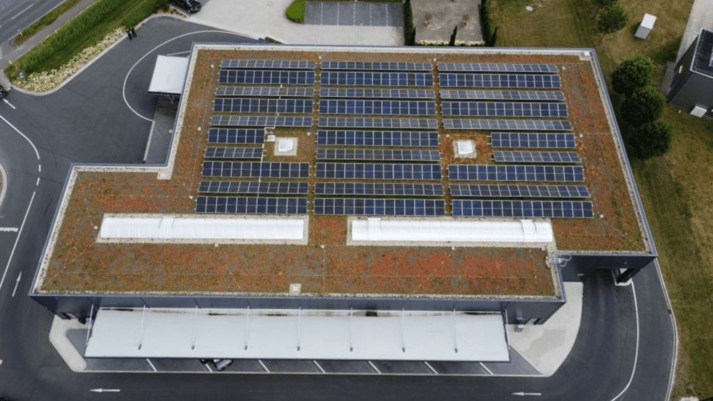 In harmony with nature - the first car wash with intelligent rainwater ...